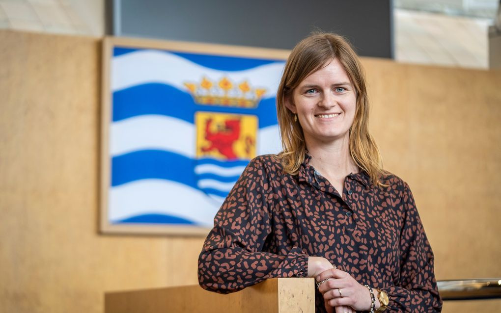 Astrid Ruissen: SGP-vrouw met een eigen tractor